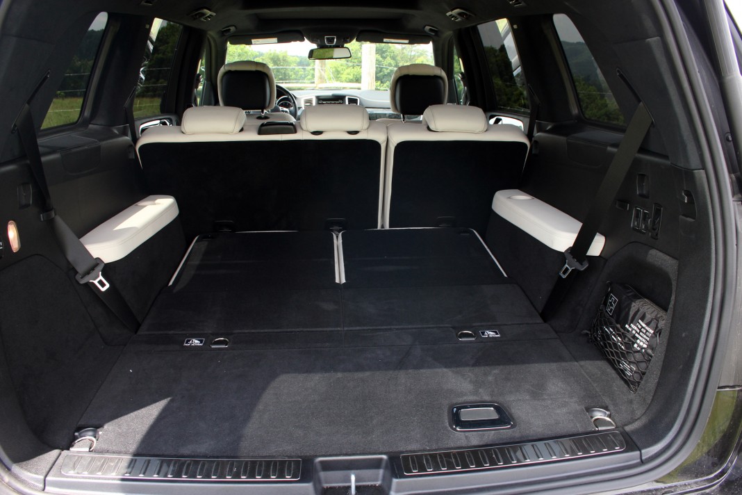 2015 Mercedes-Benz GL550 Review • AutoTalk